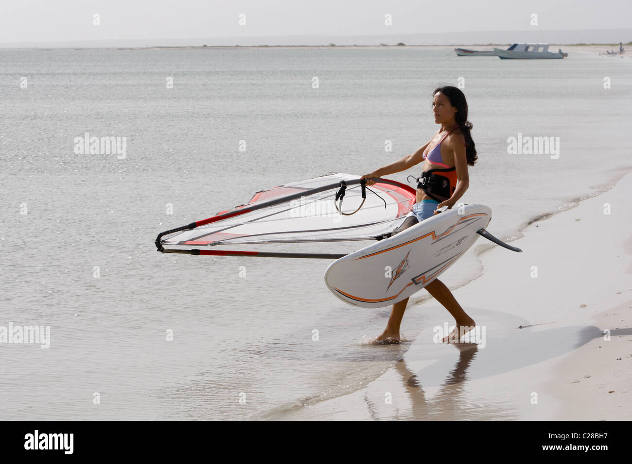 Windsurfing girl hi-res stock photography and images - Alamy