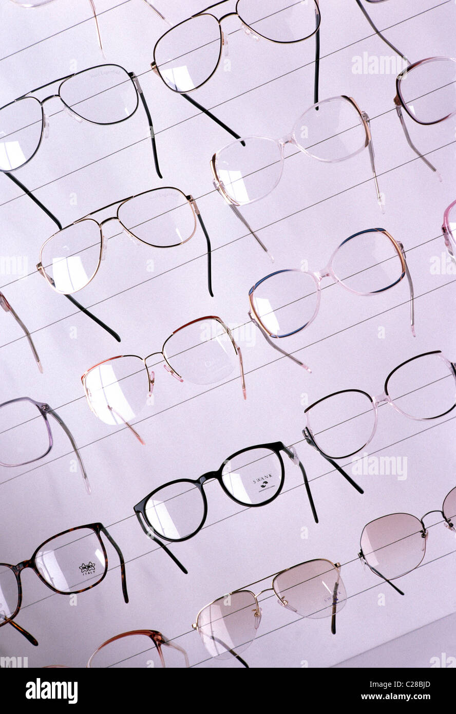 Clear eyeglass frames hi-res stock photography and images - Alamy