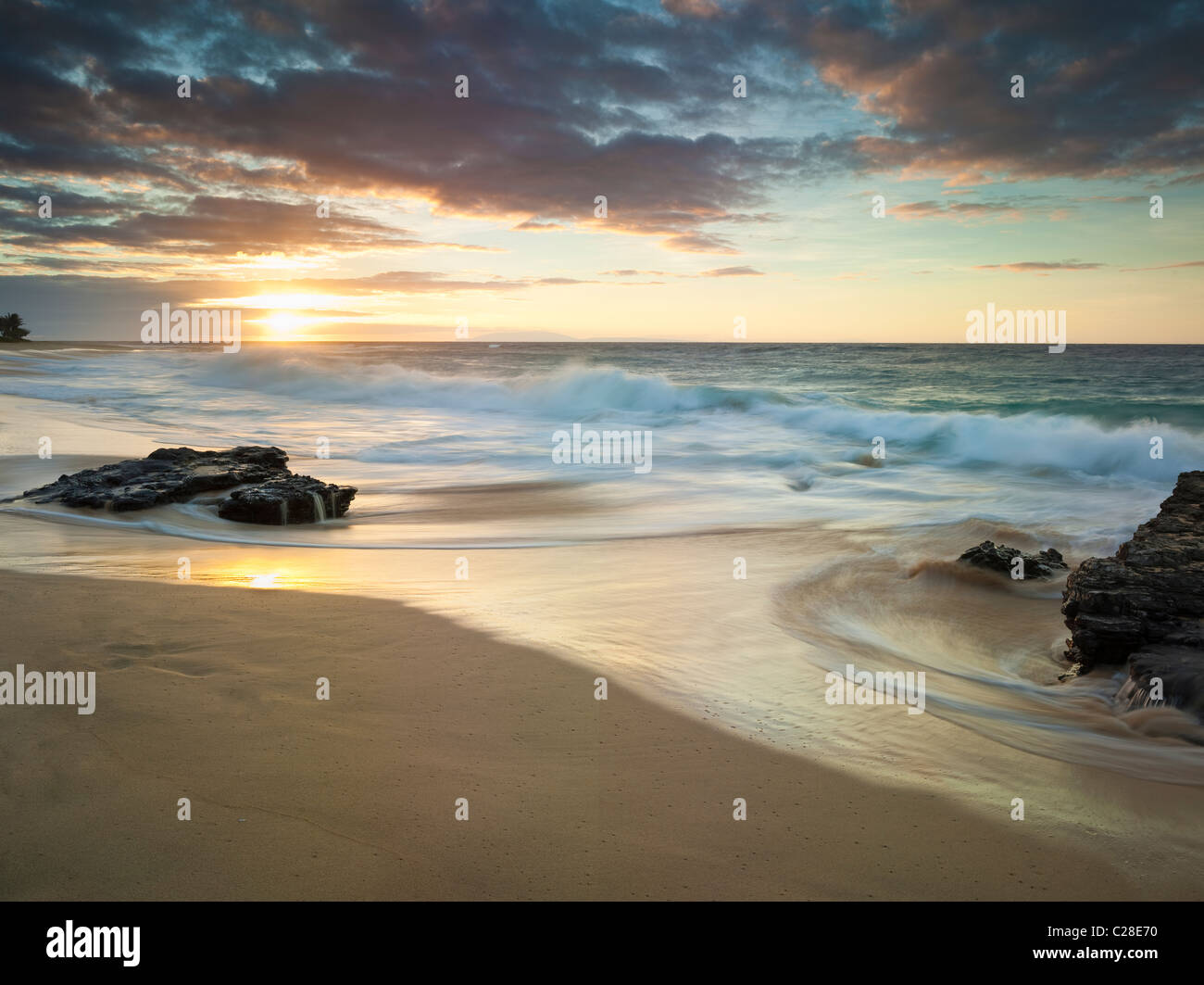 Sandy beach oahu hi-res stock photography and images - Alamy