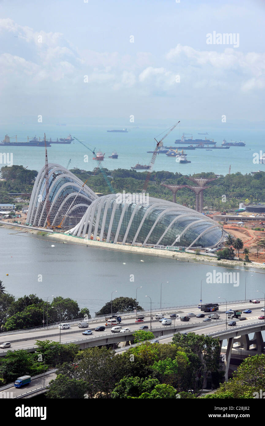 Marina bay sands under construction hi-res stock photography and images ...