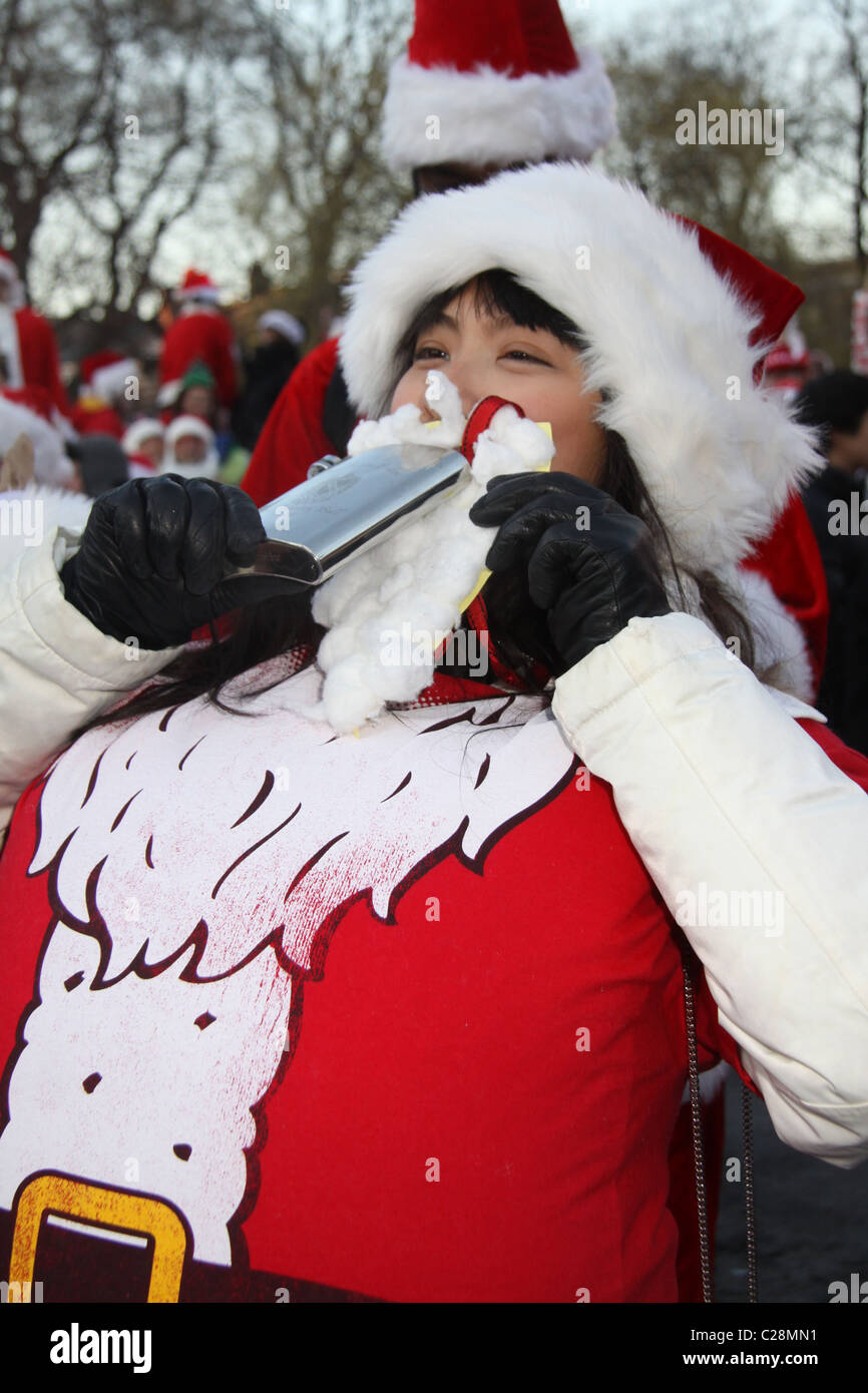 Santas from accross the five boroughs participate in Santacon in ...