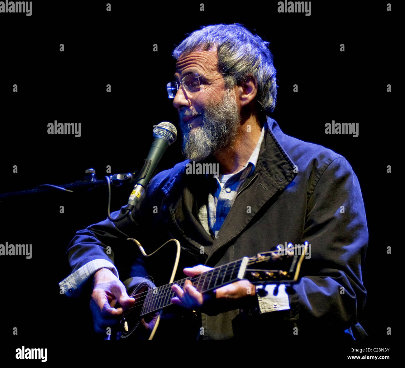 Yusuf islam aka cat stevens hi-res stock photography and images - Alamy