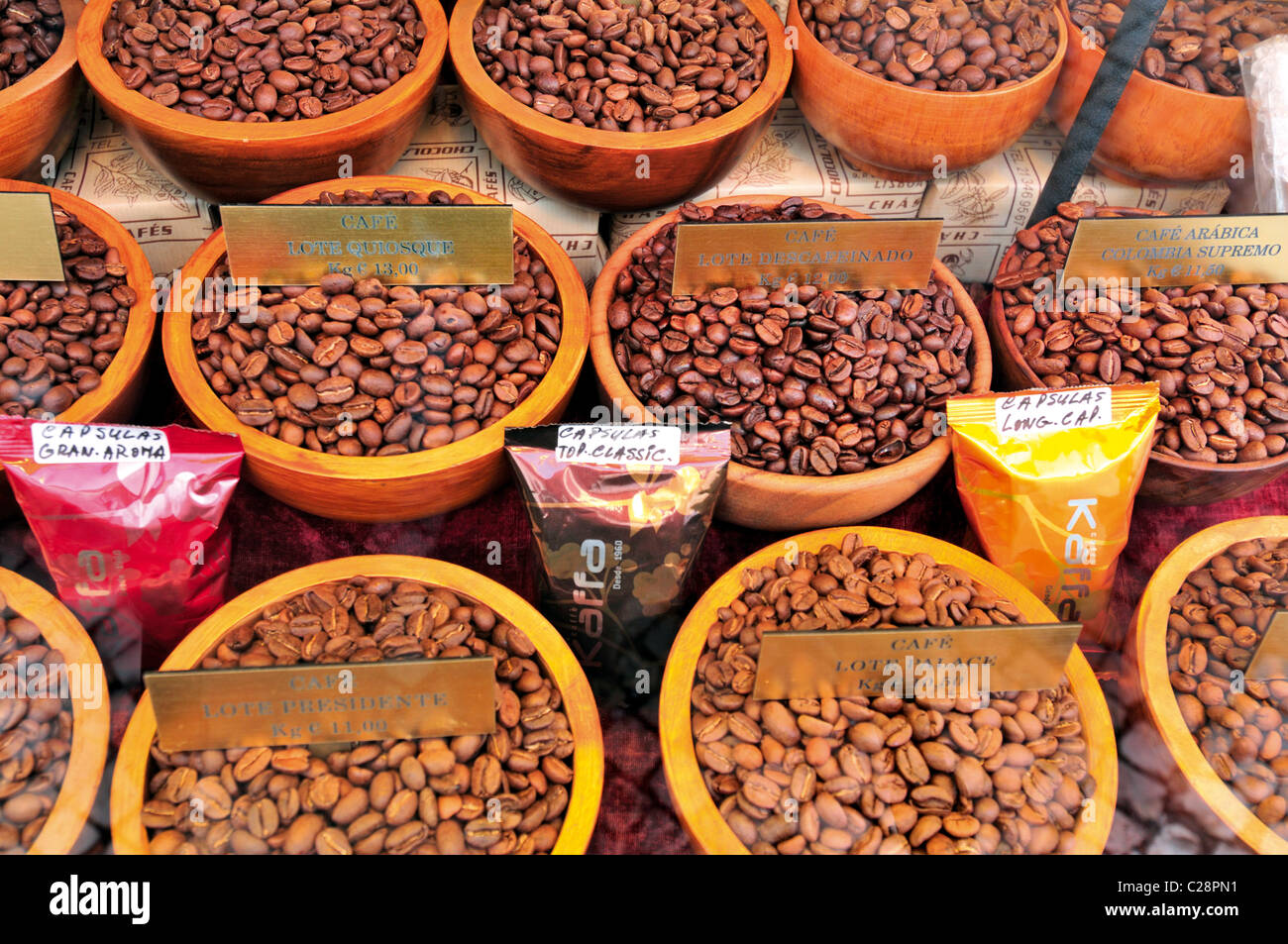 Portugal, Lisbon: Coffee beans in the Coffee Shop "A Carioca" in Lisbon ...
