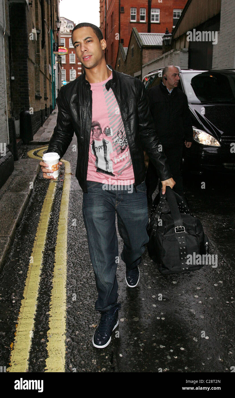 Marvin Humes of JLS arrives at a London dance studio with a McDonalds ...