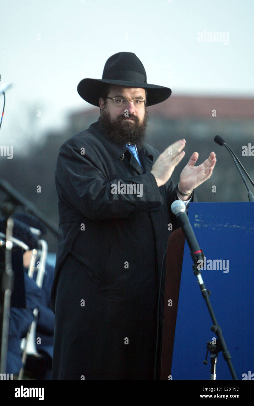 Rabbi Levi Shemtov Friends Of Lubavitch host the annual lighting of the ...