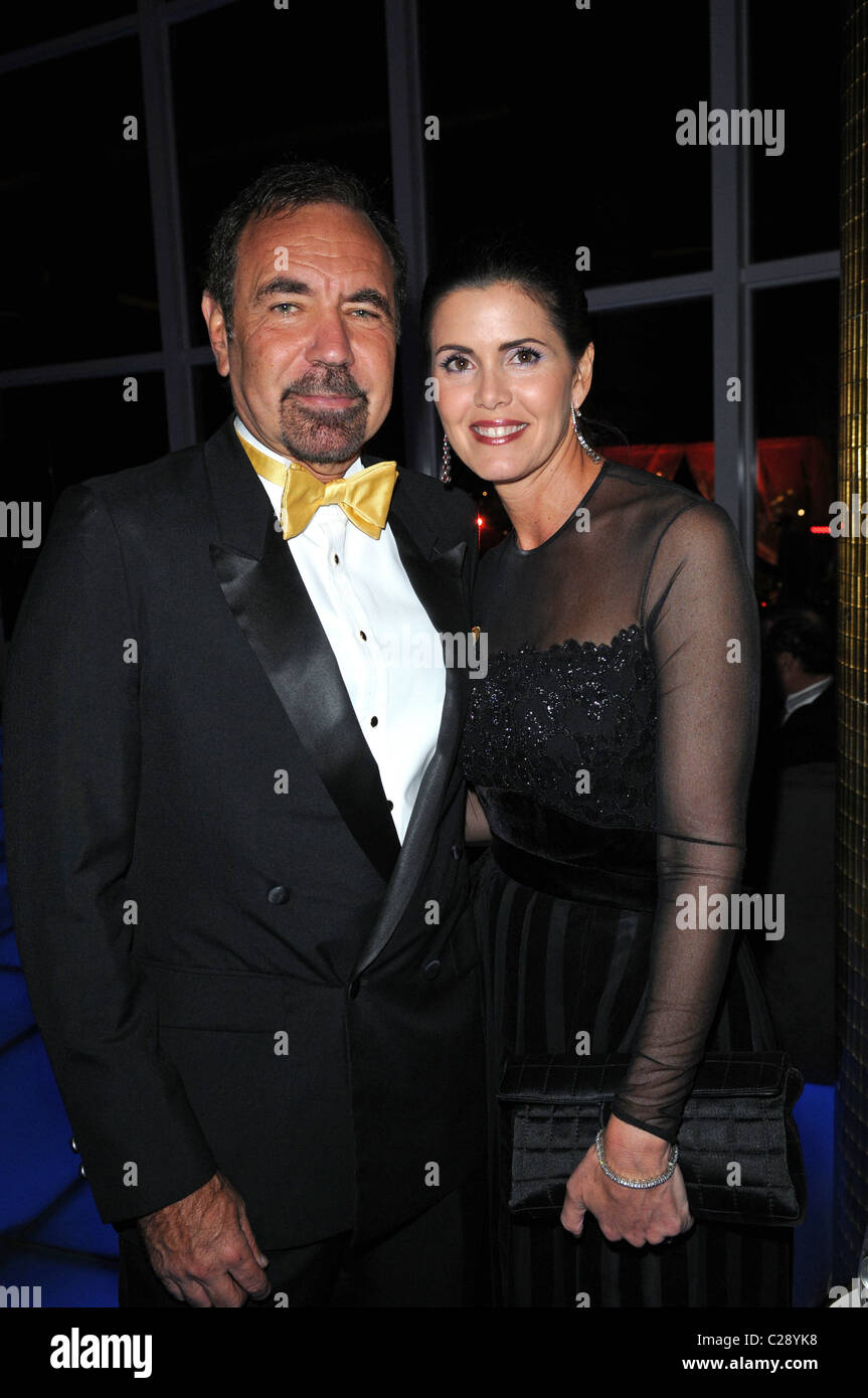 Jorge Perez, Darlene Perez Art Basel Banquet at Fontainebleau Miami ...