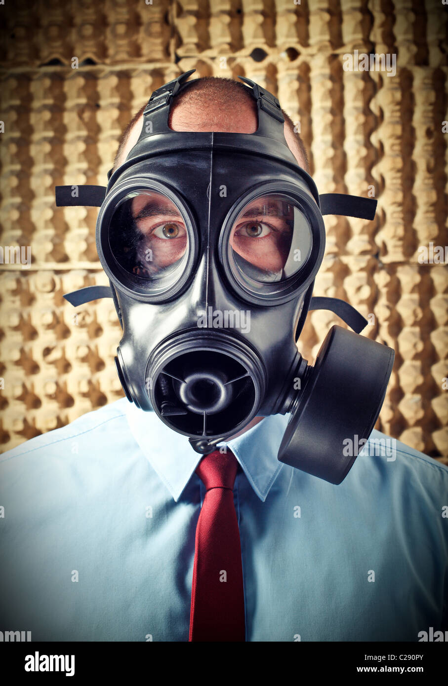 portrait of businessman wearing classic gas mask Stock Photo - Alamy