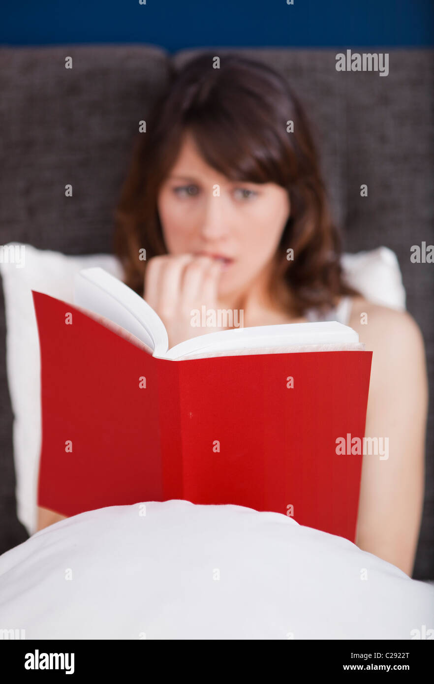 Terror teen hi-res stock photography and images - Alamy
