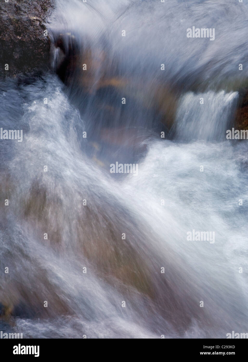 Moving stream water hi-res stock photography and images - Alamy