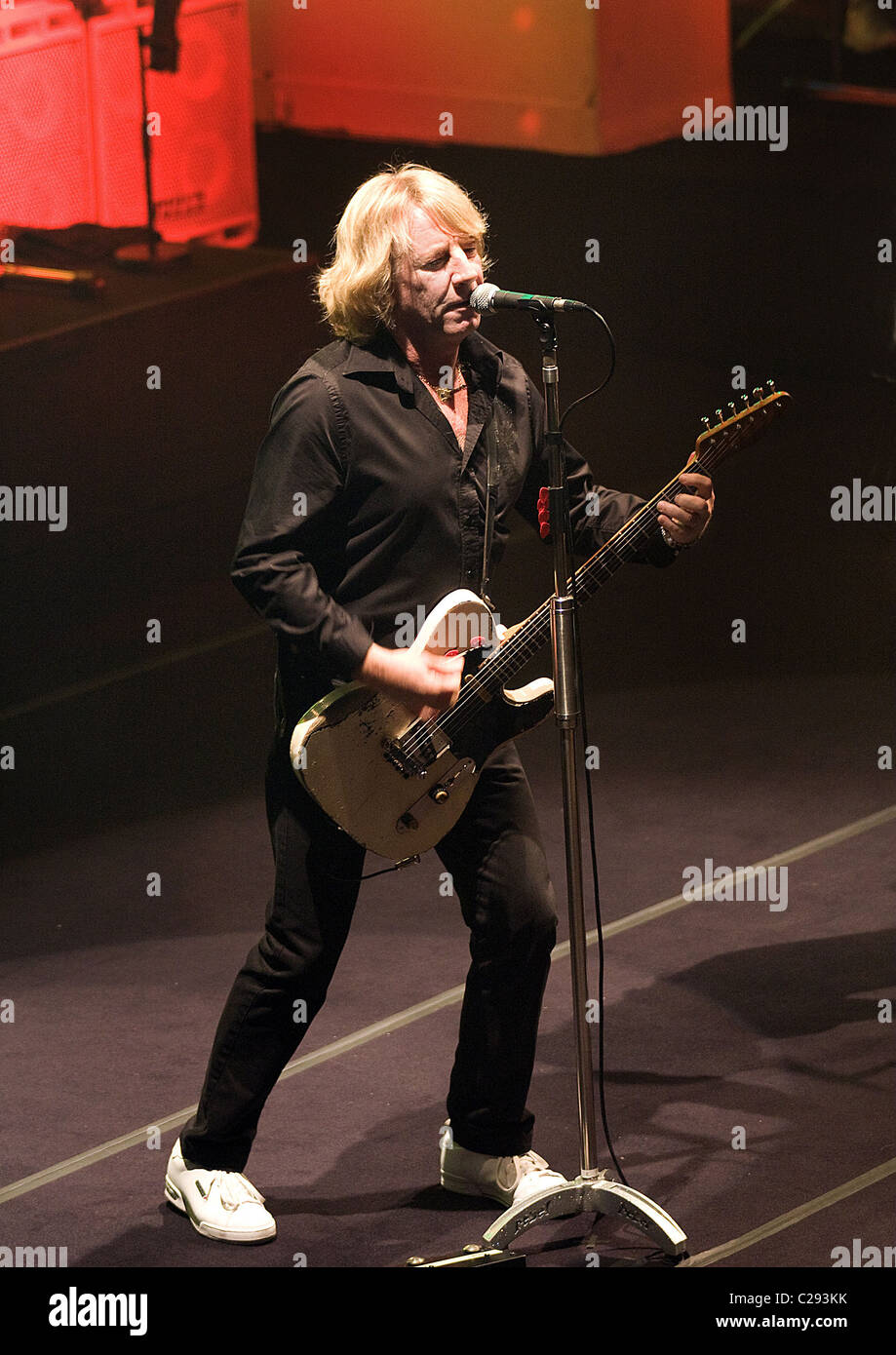 Rick Parfitt of rock band Staus Quo performing at Manchester Apollo ...