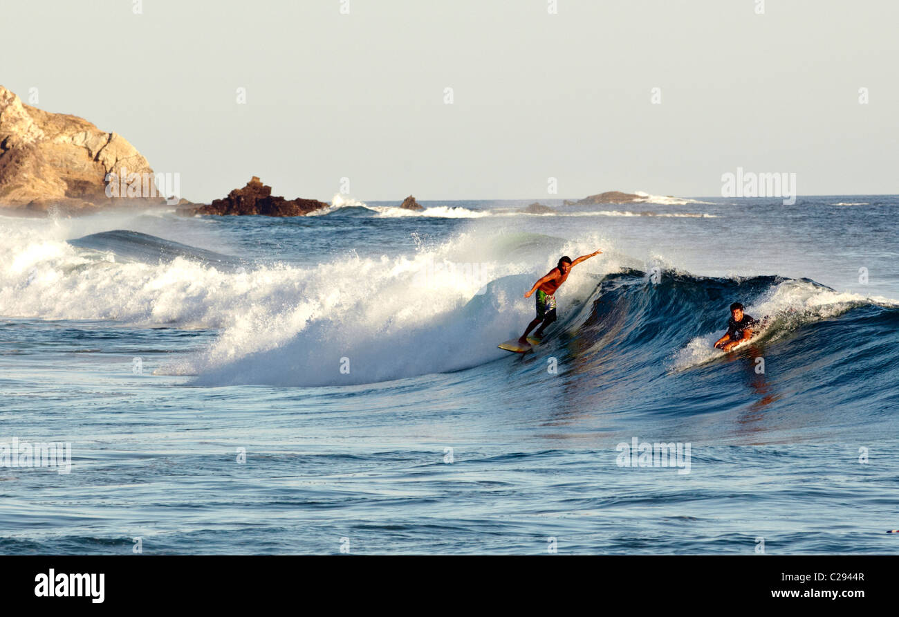 People Surfing Mazunte Oaxaca State Mexico Stock Photo - Alamy
