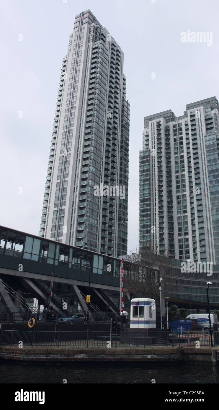Pan peninsula towers hi-res stock photography and images - Alamy