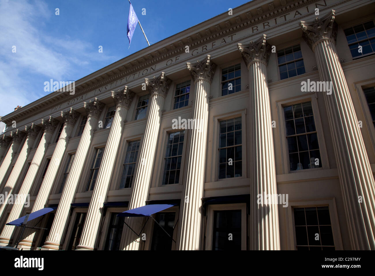 The Royal Institution of Great Britain, London Stock Photo - Alamy