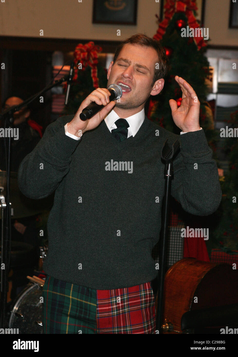 Memphis lead singer Chad Kimball St. Jude Children's Reseach Hospital ...