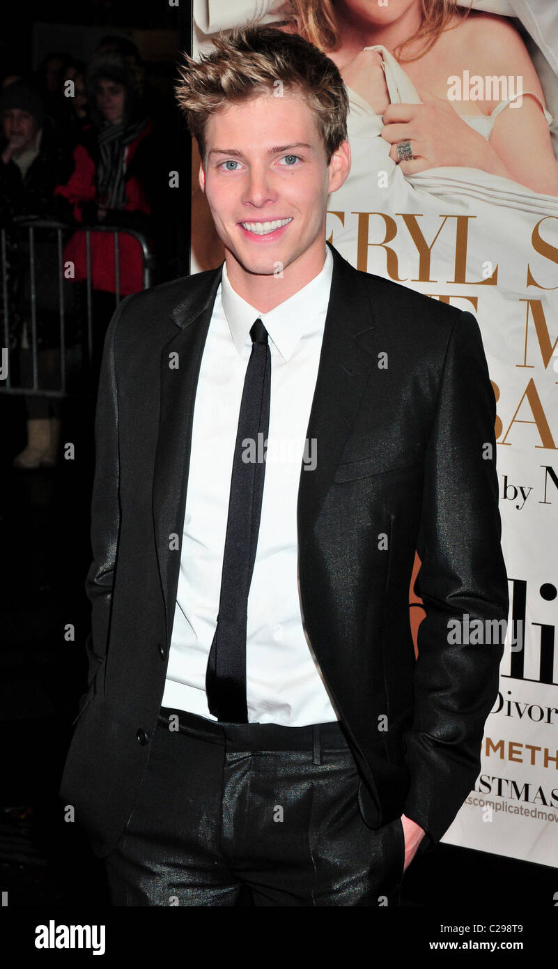 Hunter Parish the New York premiere of 'It's Complicated' at The Paris ...
