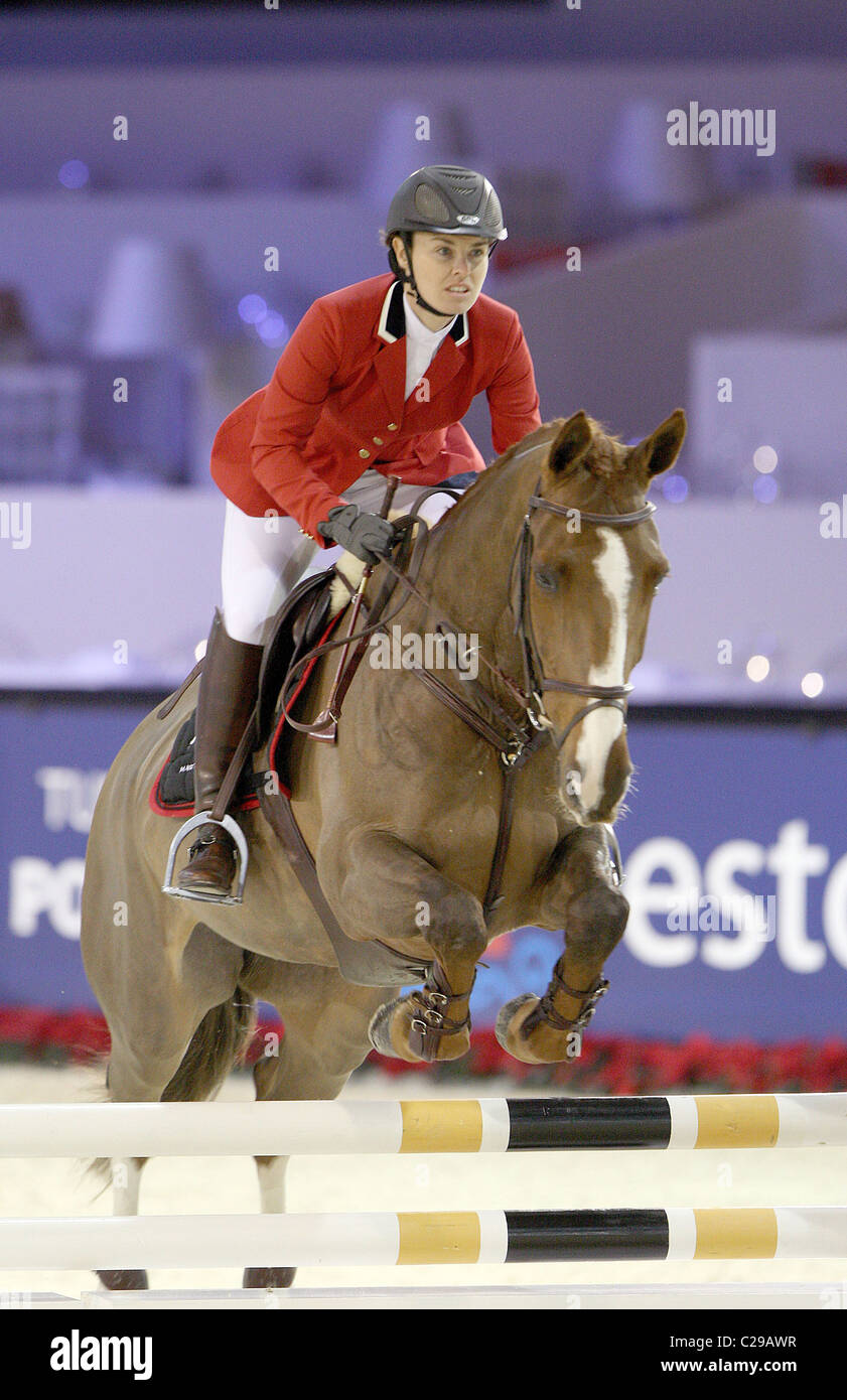 Martina Hingis Gucci Masters 2009 - International Jumping Competition ...