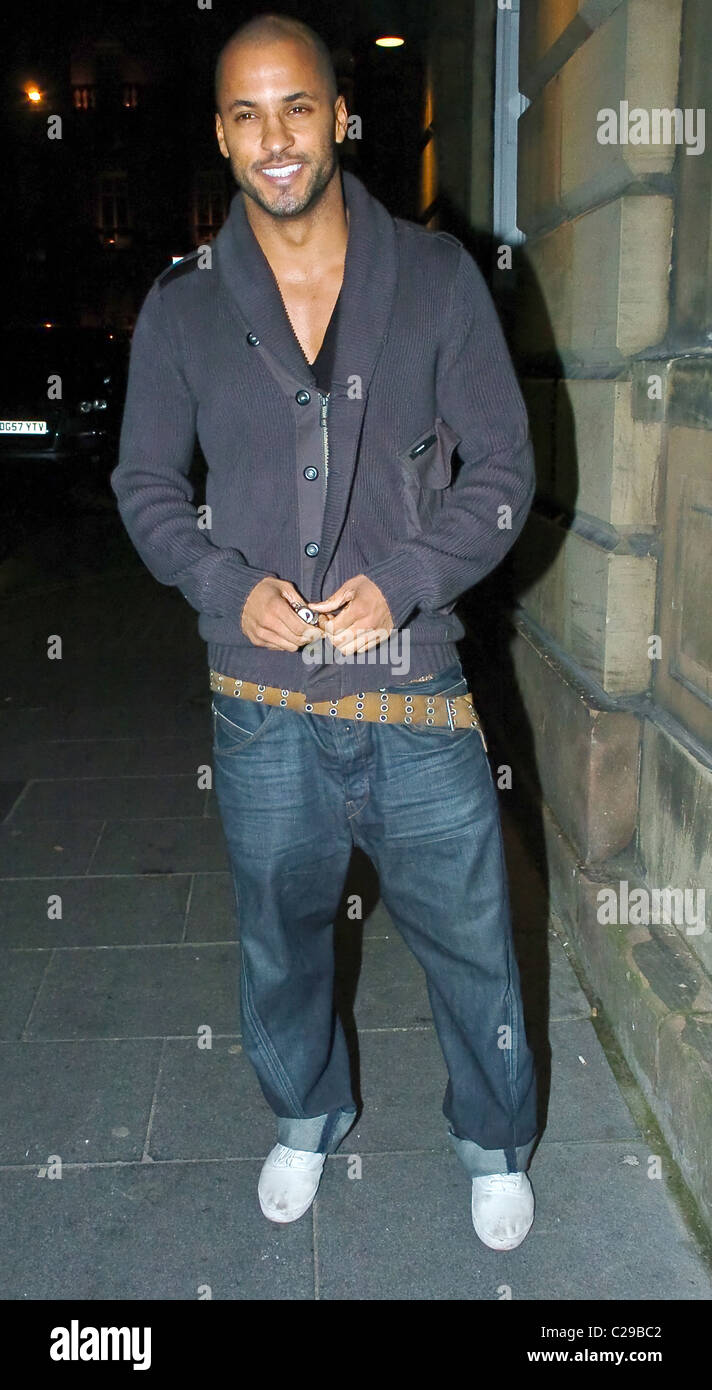 Ricky Whittle meets his on/off girlfriend Carley Stenson for dinner at ...