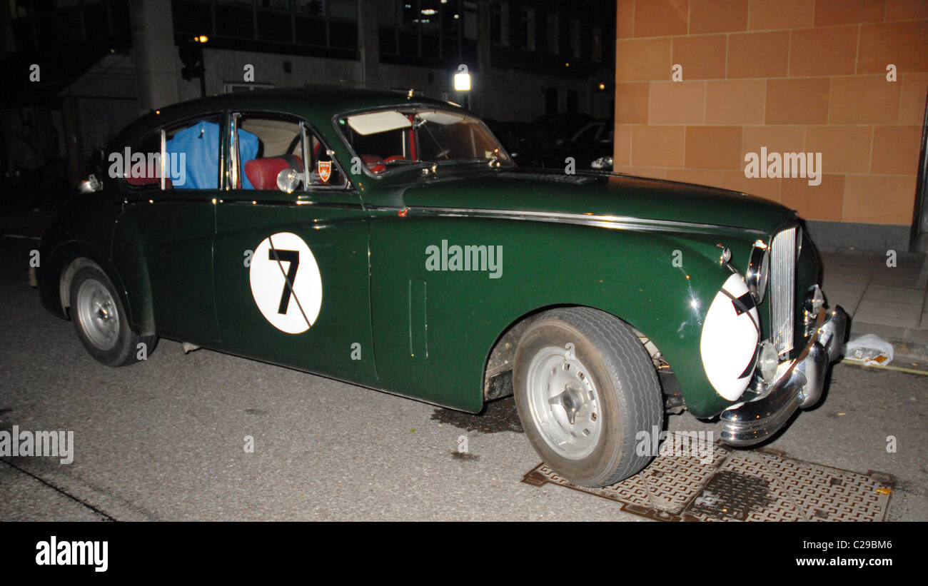 Rowan atkinson car hi-res stock photography and images - Alamy