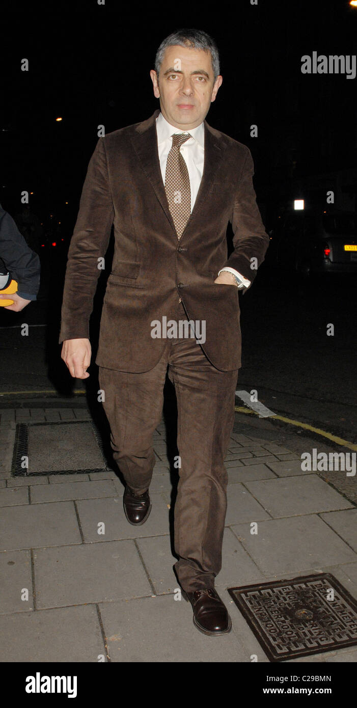 Rowan Atkinson is forced to call for roadside assistance after the ...