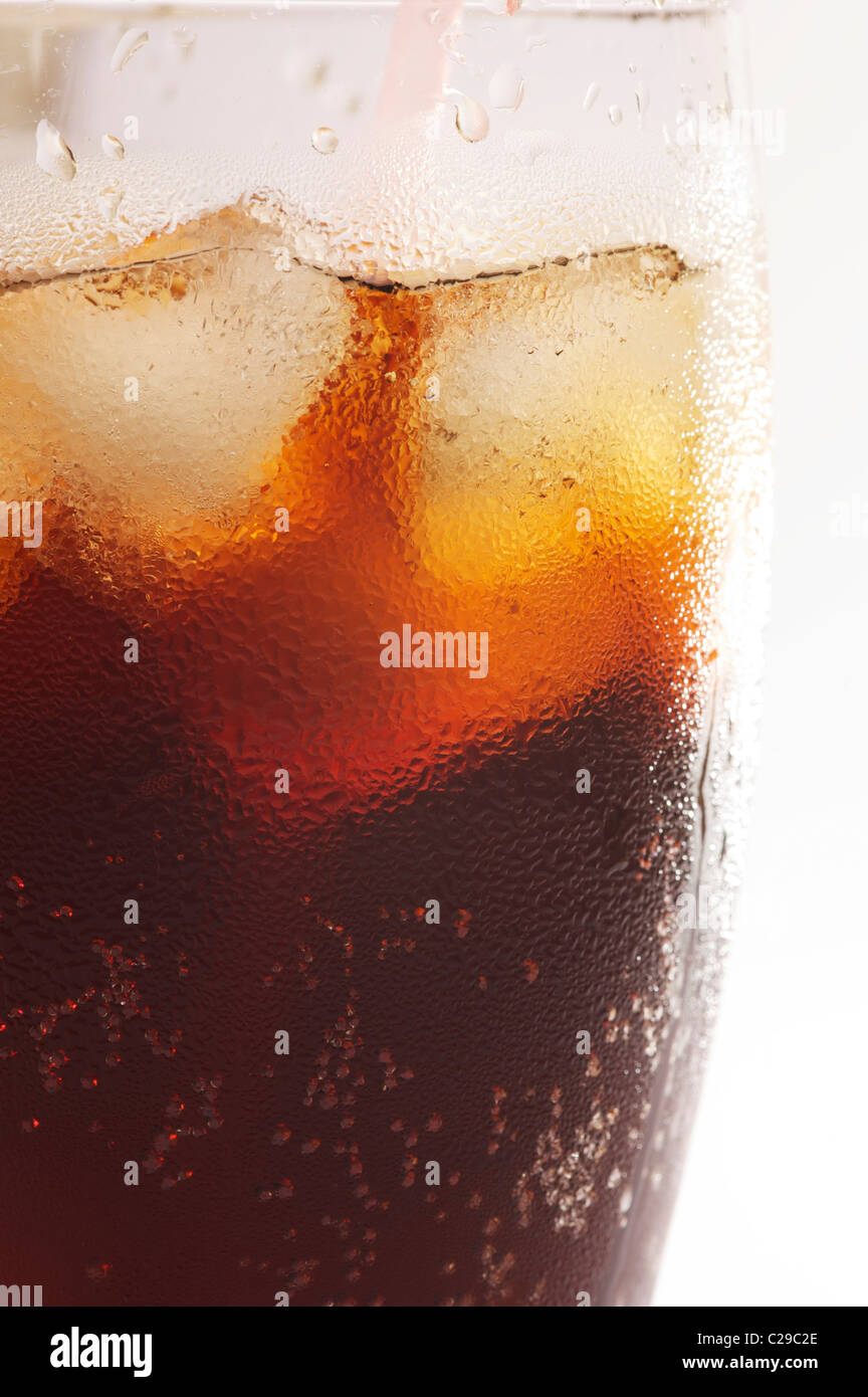 Fizzing coke hi-res stock photography and images - Alamy