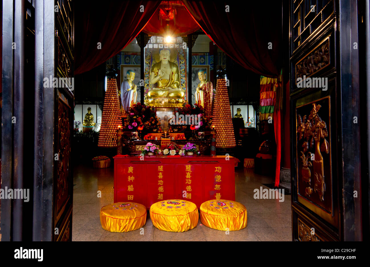 China, Chongqing Luohan Si temple Stock Photo - Alamy