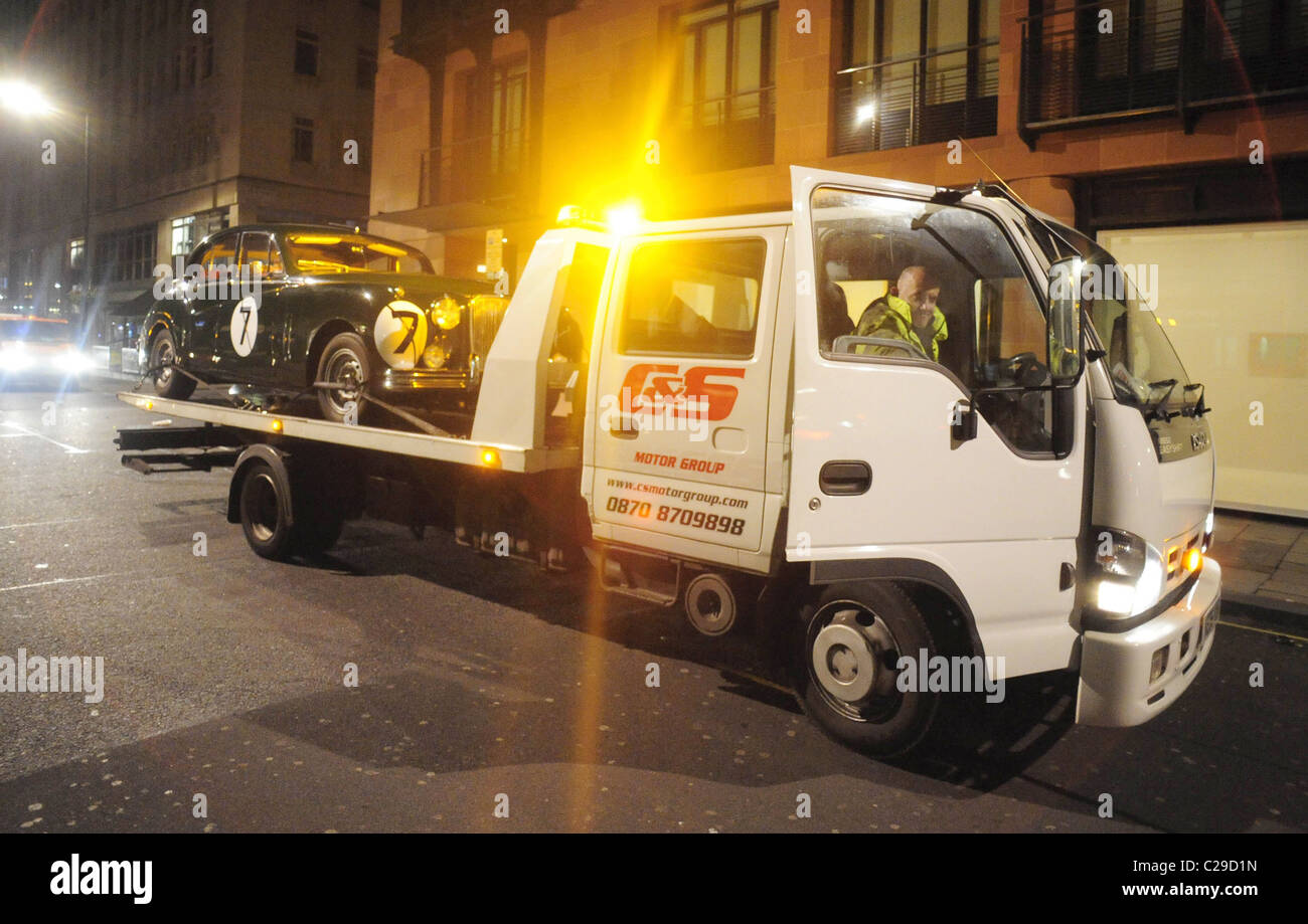 Rowan Atkinson Rowan Atkinson is forced to call for roadside assistance ...