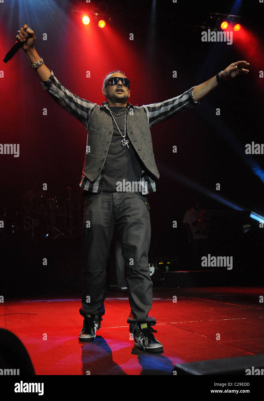 Sean Paul performs at Hard Rock Live held at The Seminole Hard Rock ...