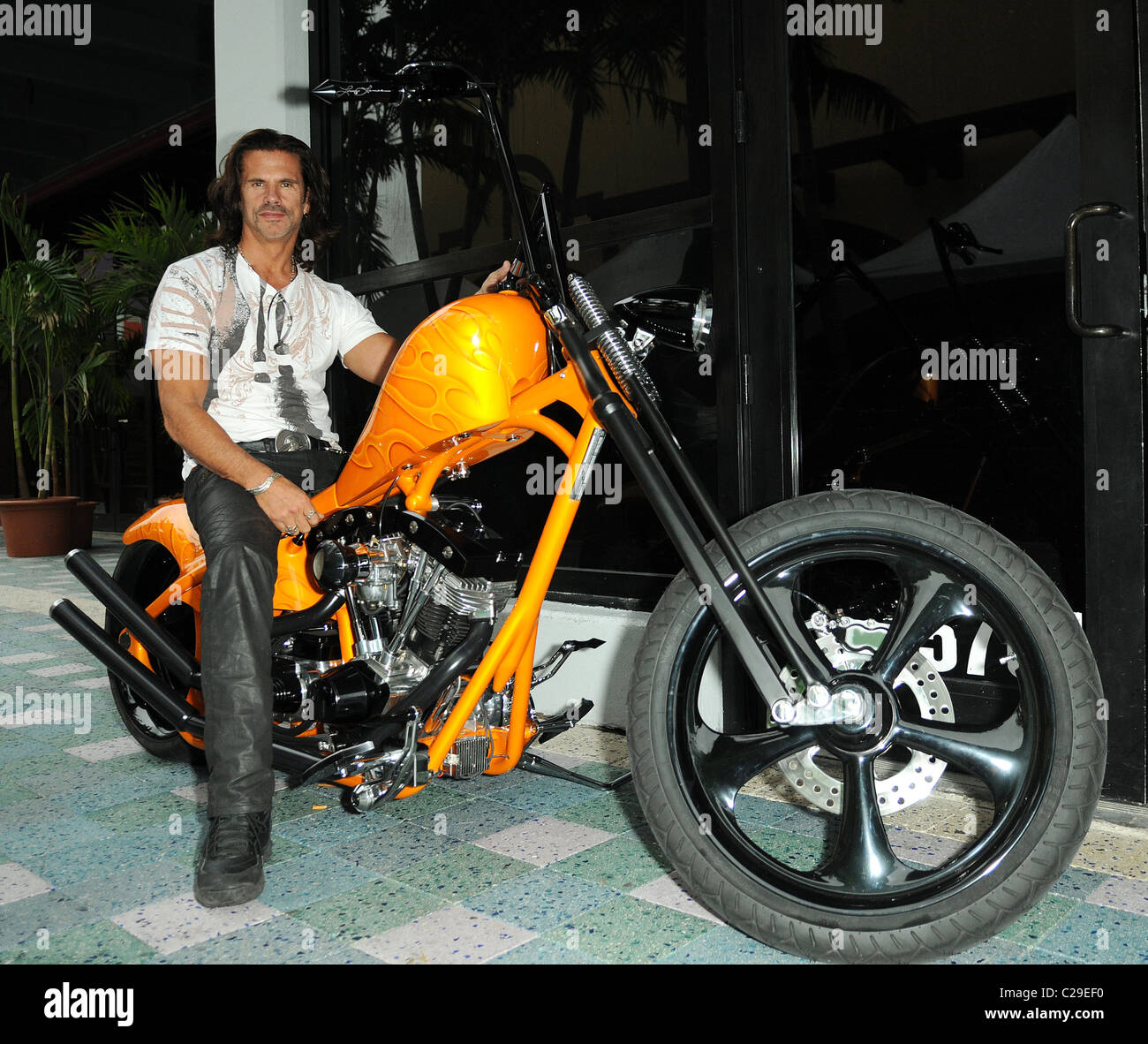 Lorenzo Lamas Launch party for the 2009 Winterfest Boat Parade held at ...