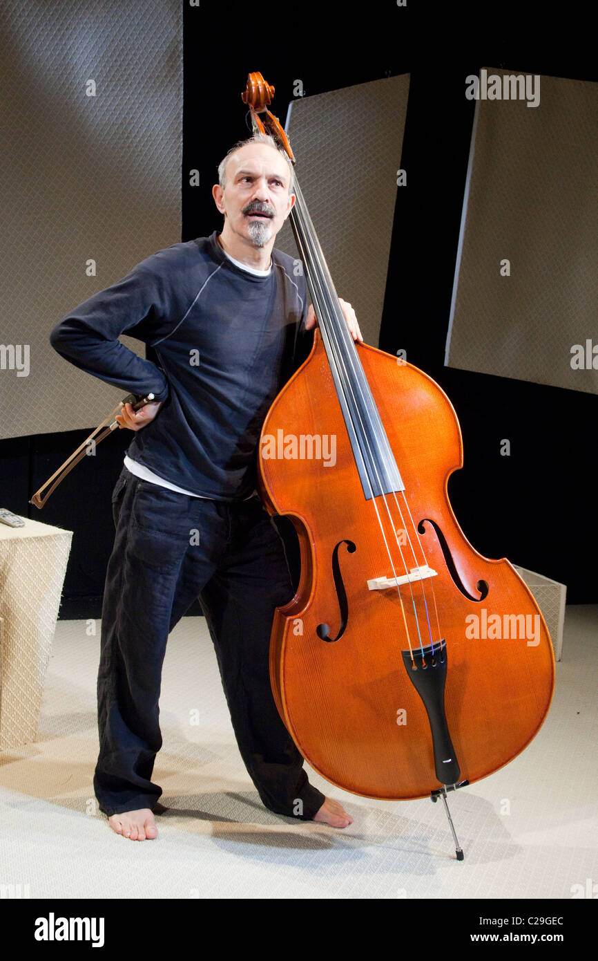 New end theatre hampstead hi-res stock photography and images - Alamy