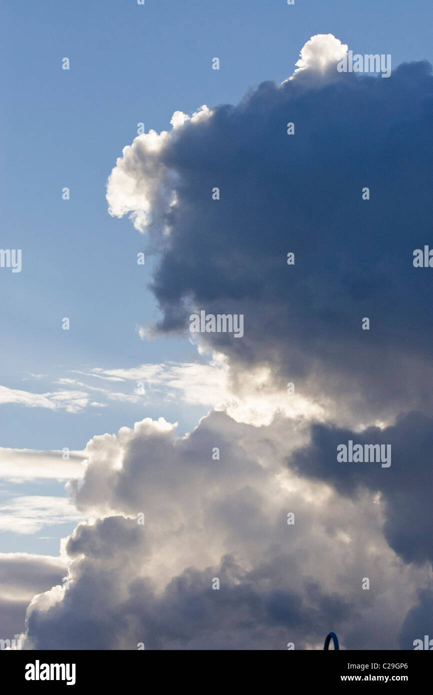 Nimbus formations hi-res stock photography and images - Alamy