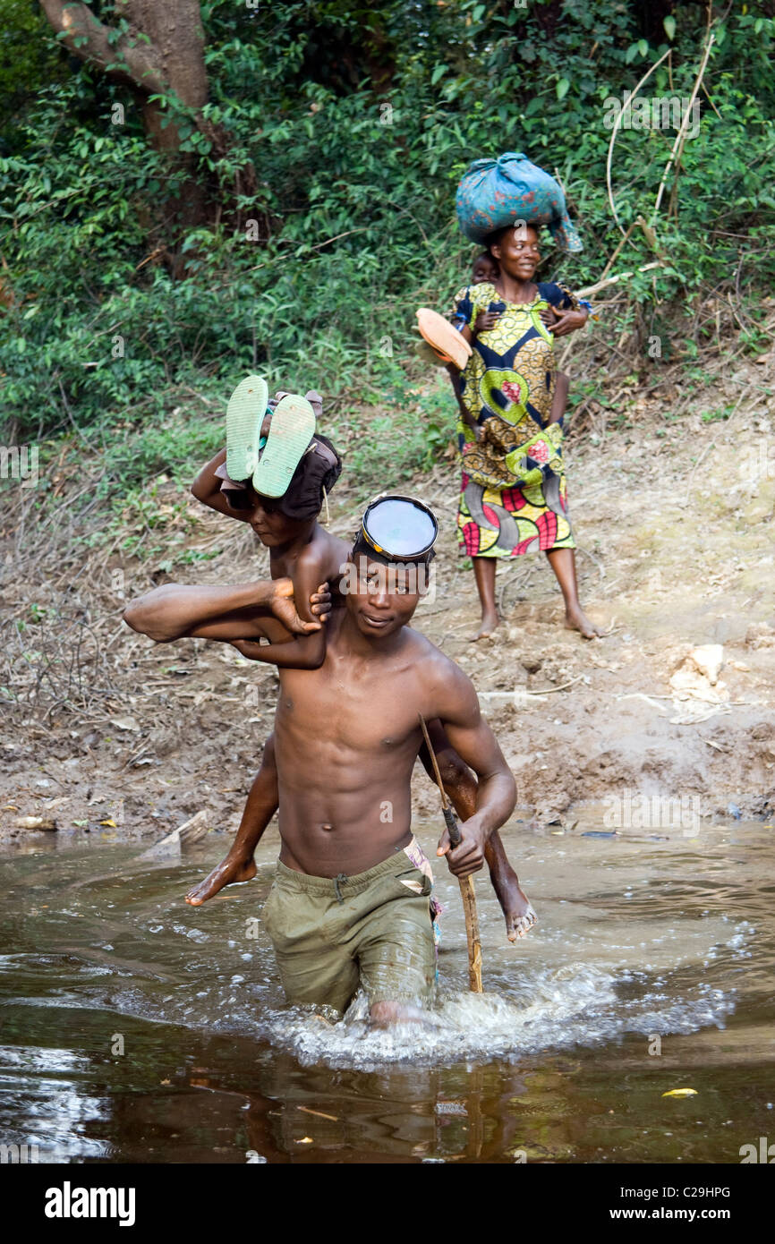 Betou ,Ubangi River ,Republic of Congo Stock Photo - Alamy