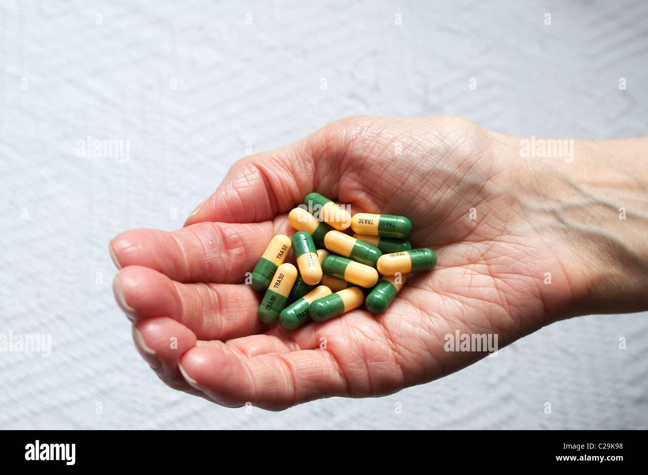 Tramadol Capsules Stock Photos & Tramadol Capsules Stock Images - Alamy
