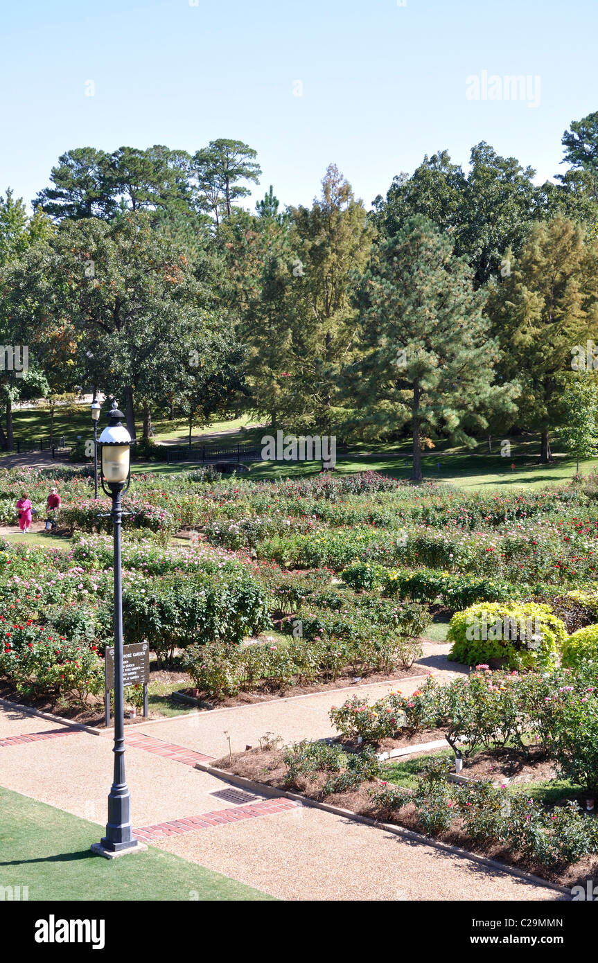 Rose Garden, Tyler, Texas - largest rose garden in the US Stock Photo ...