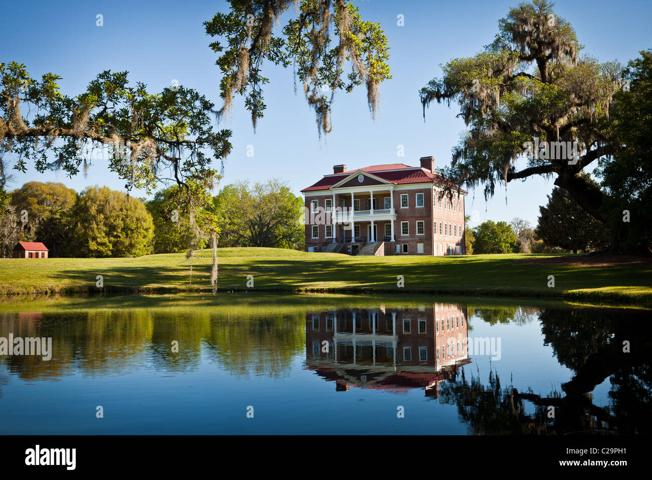 Drayton Hall Plantation in Charleston, SC. Palladian style estate built ...