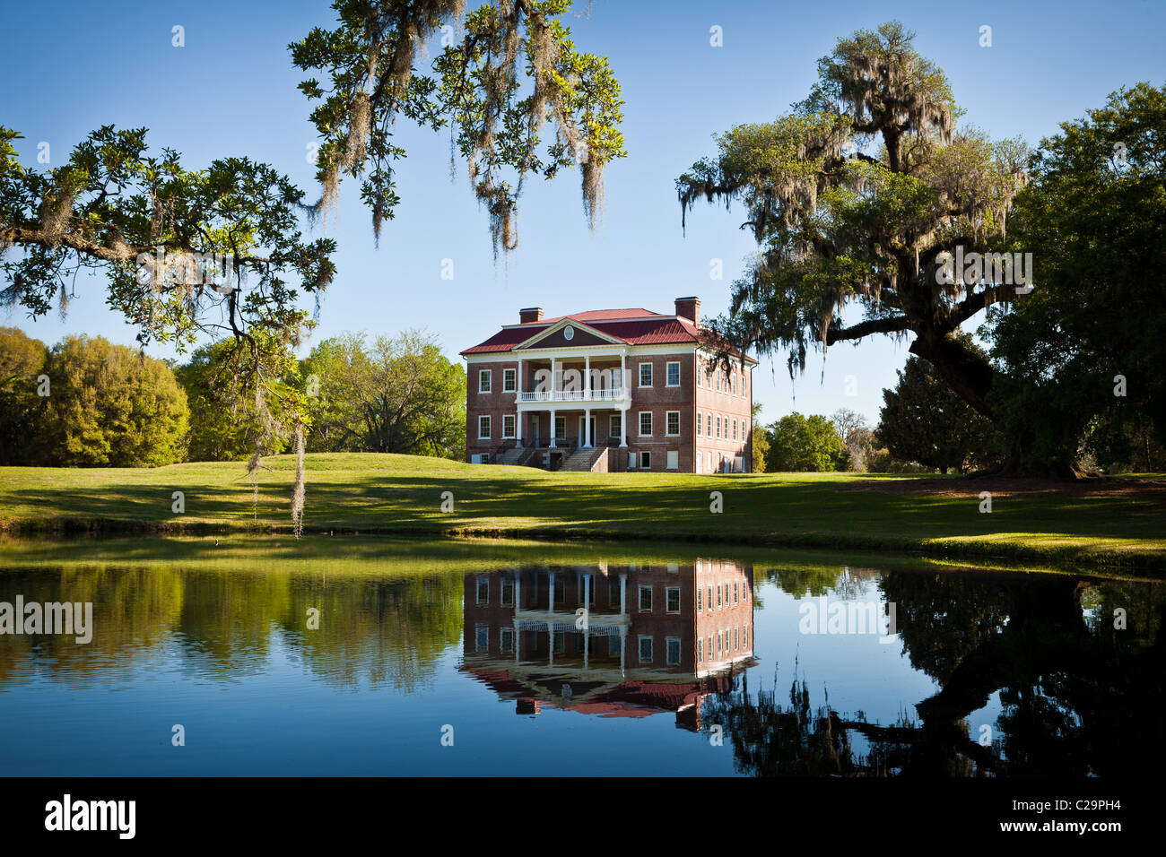 Drayton Hall Plantation in Charleston, SC. Palladian style estate built ...