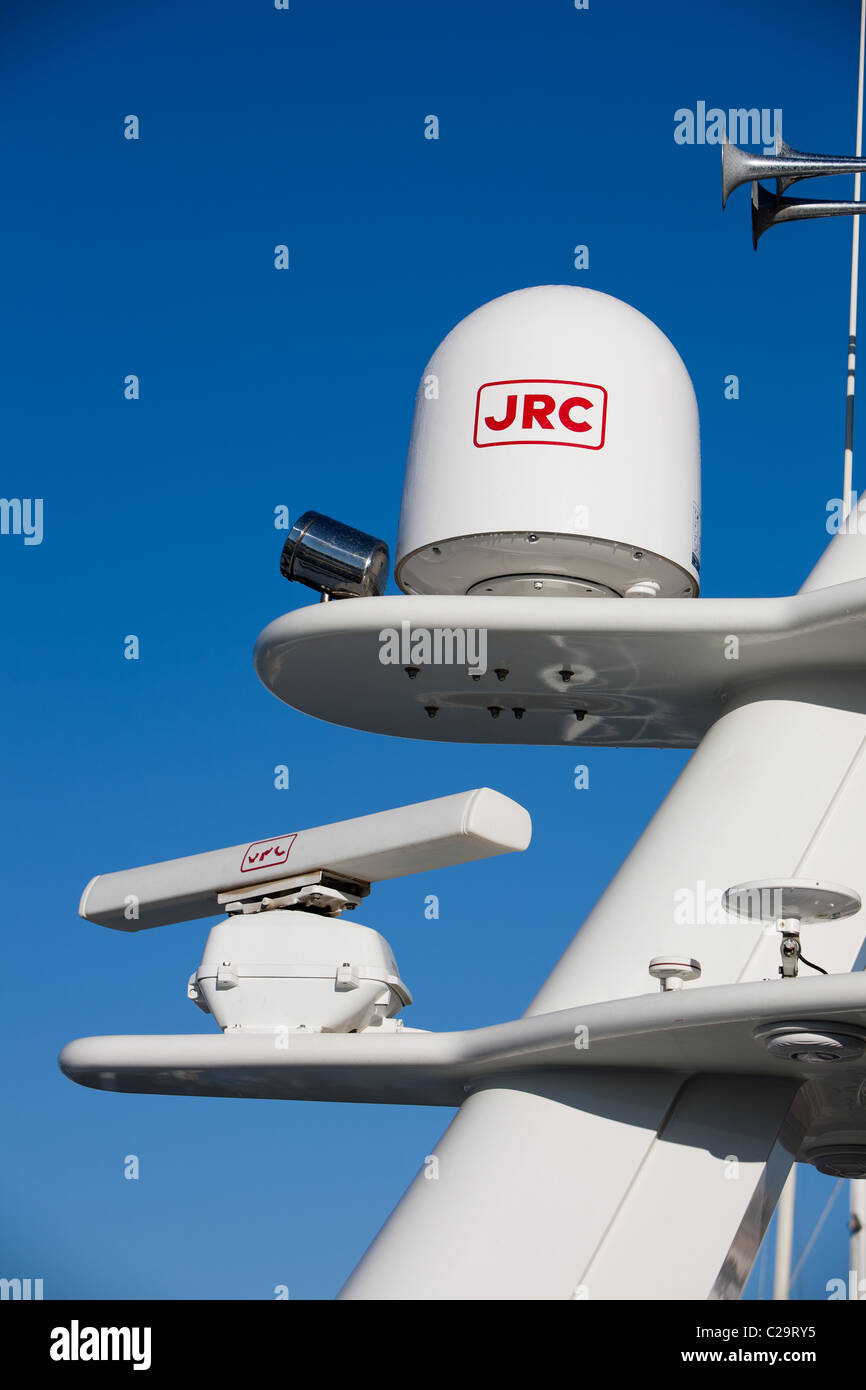 A Mast on a luxury yacht with radar and satellite communication aerials ...