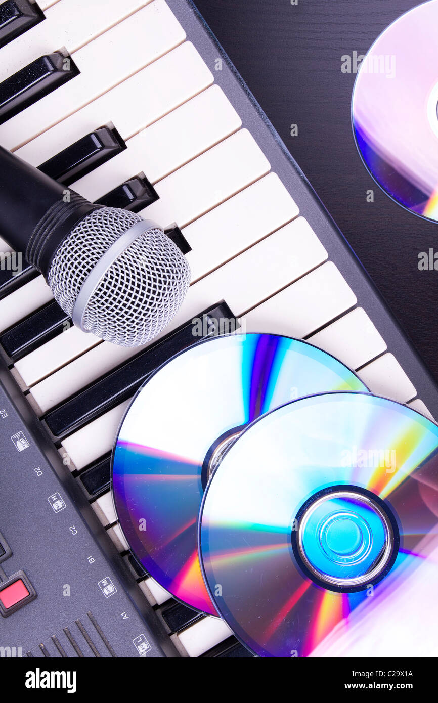 Electronic microphone hi-res stock photography and images - Alamy