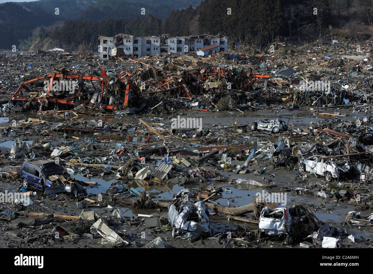 Tsunami japan 2011 wave hi-res stock photography and images - Alamy