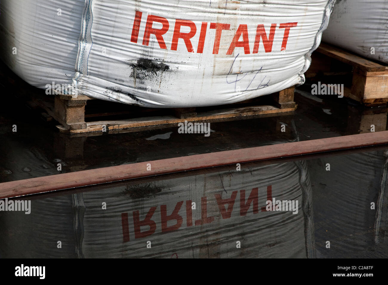 Bags of chemicals hi-res stock photography and images - Alamy