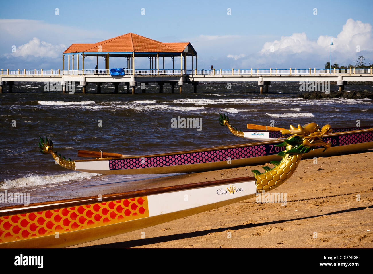 Dragon boat racing at Redcliffe Stock Photo - Alamy
