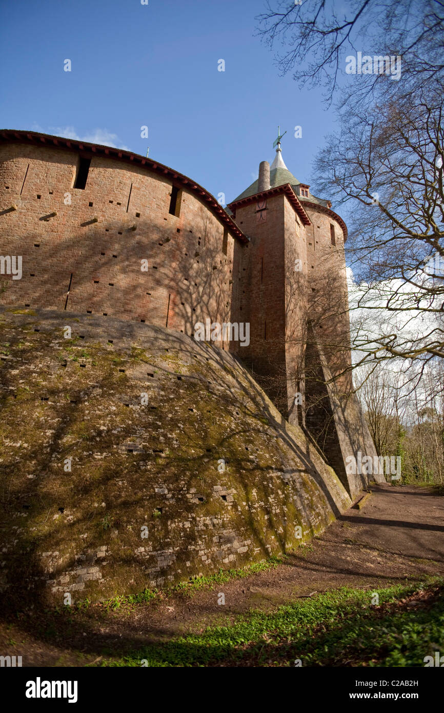 Exterior view of a buttressed tower Medieval Castle, Castell Coch ...