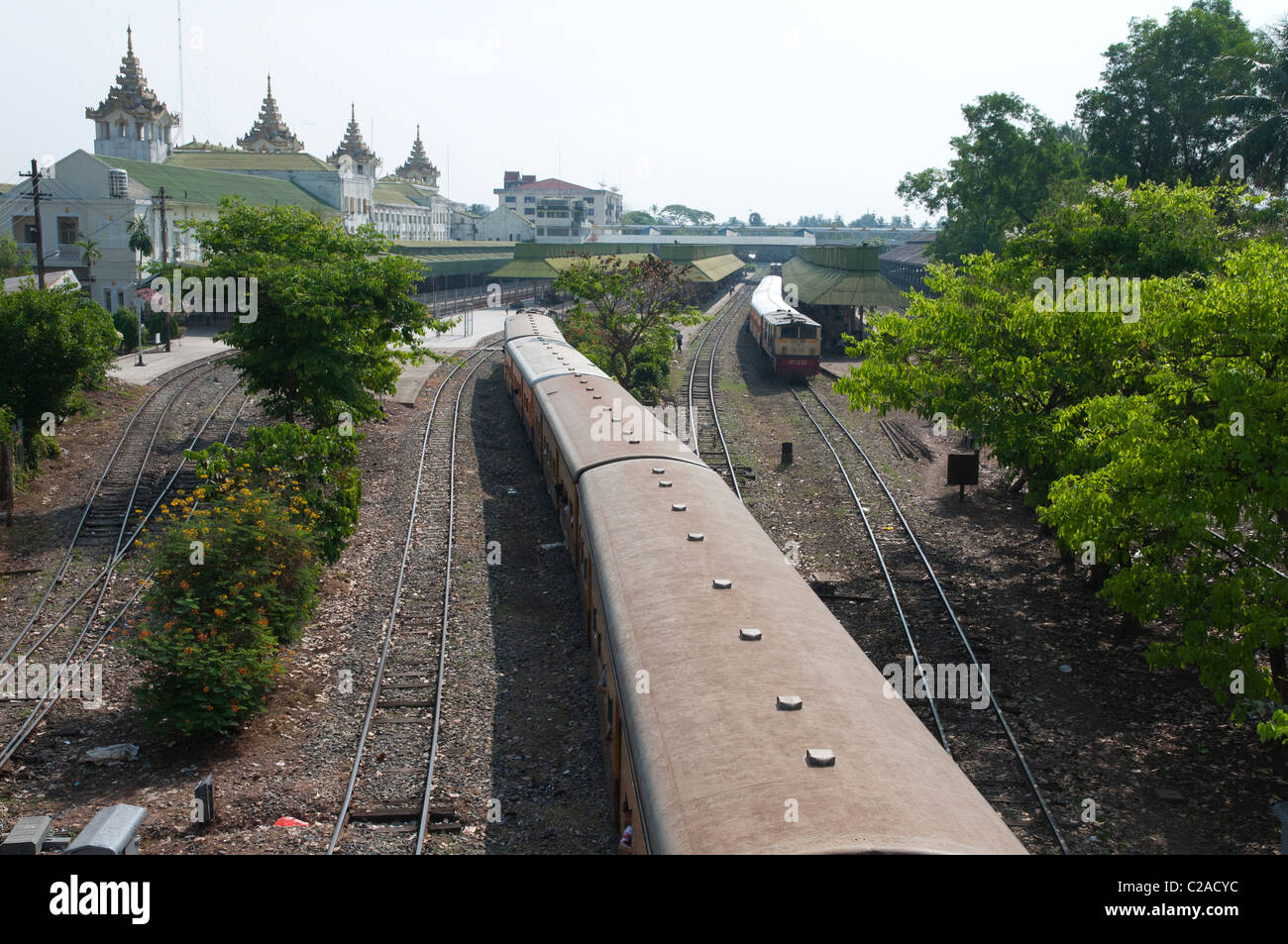 Train station from above hi-res stock photography and images - Alamy