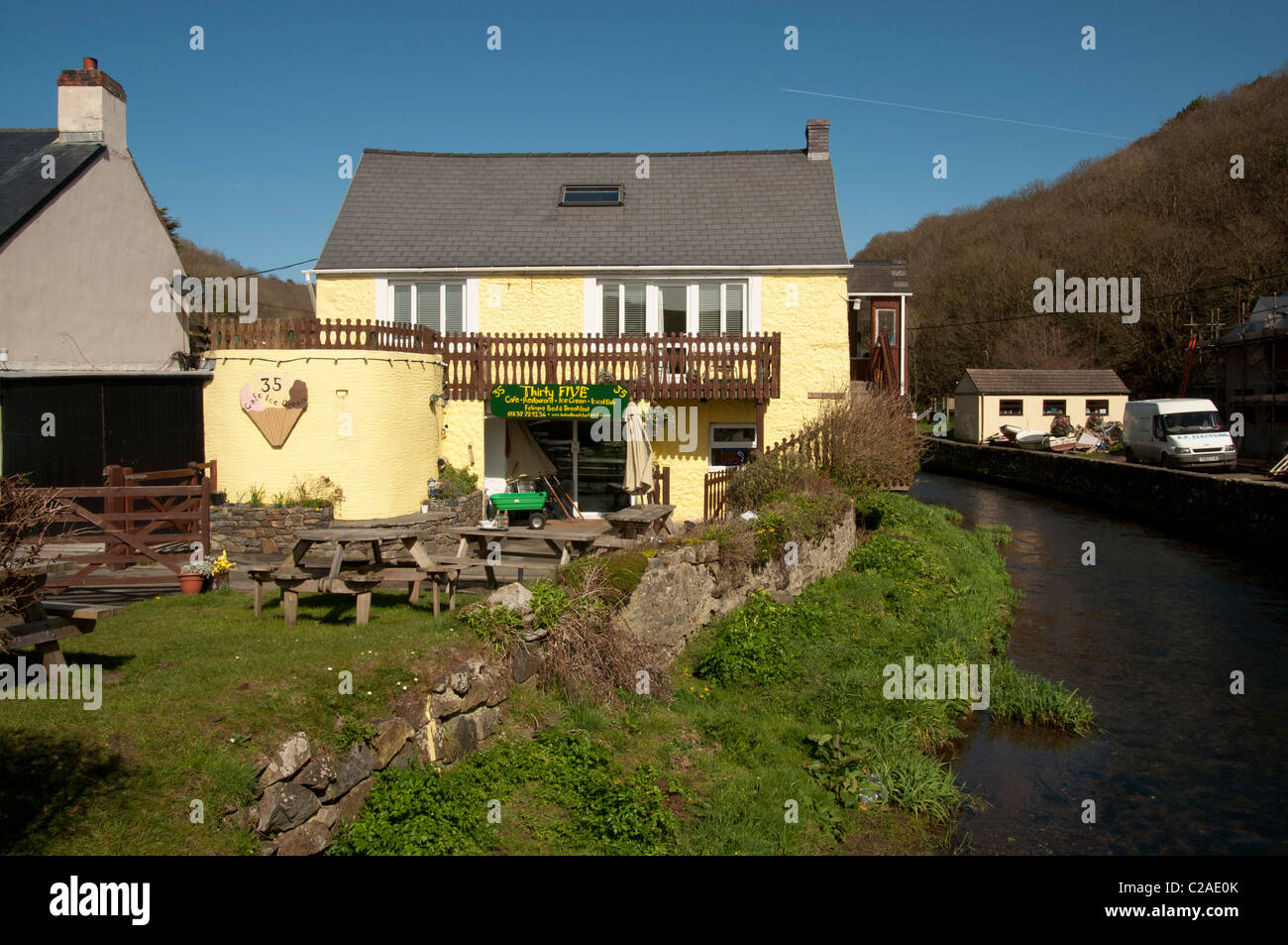 Solva village hi-res stock photography and images - Alamy