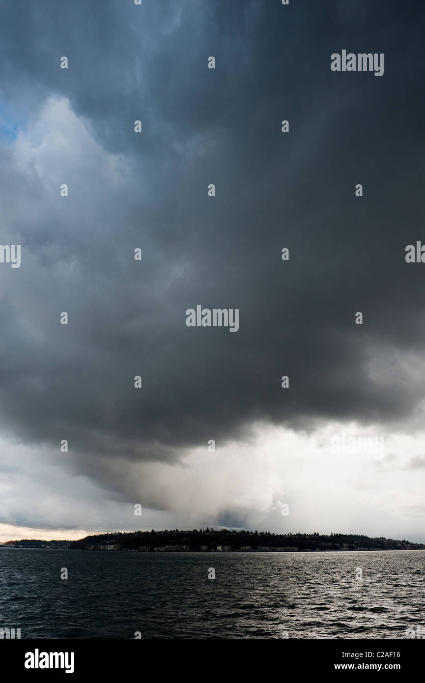 Seattle rain hi-res stock photography and images - Alamy