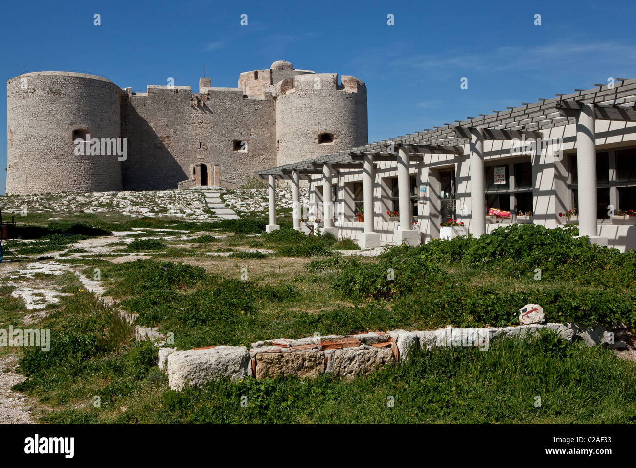 Marseille bay castle hi-res stock photography and images - Alamy