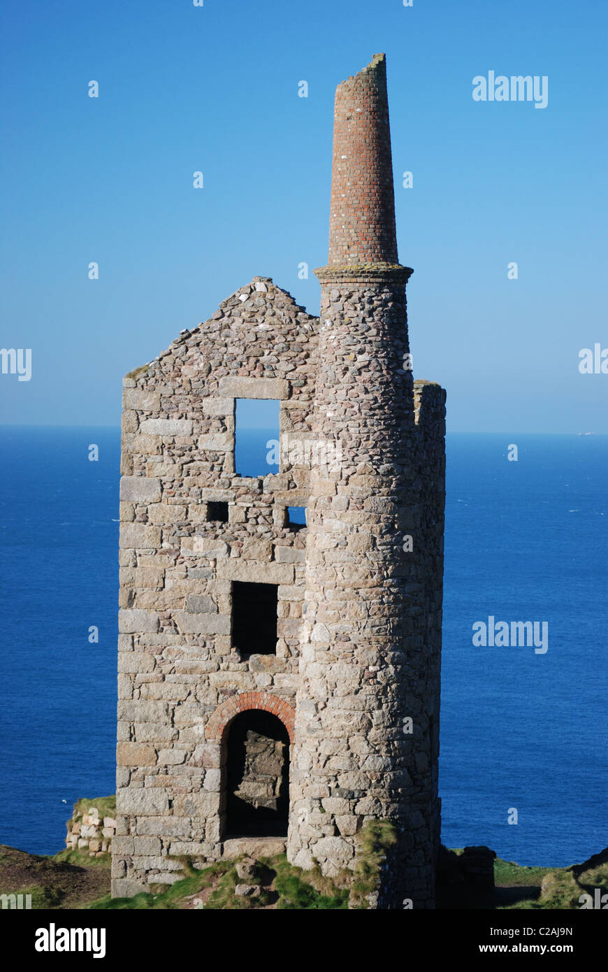 Cornish Tin Mine Stock Photo - Alamy