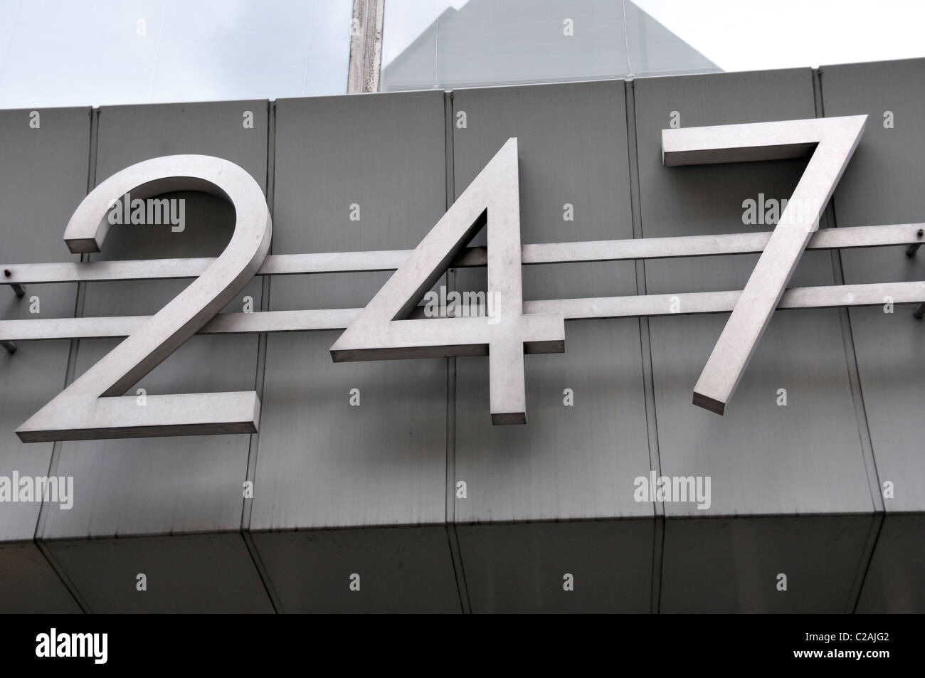 24 seven hi-res stock photography and images - Alamy