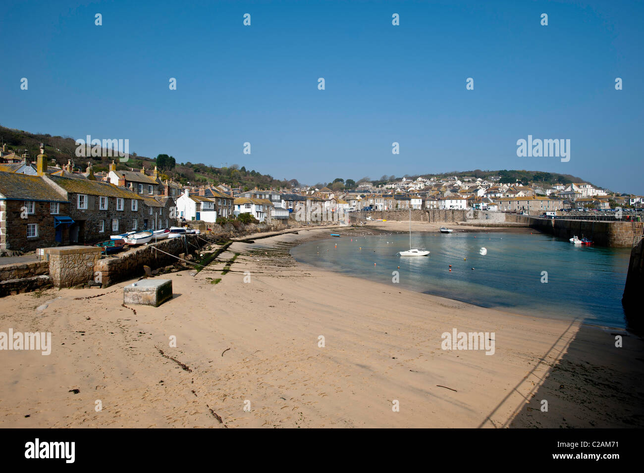 Mousehole seaside cornish village hi-res stock photography and images ...