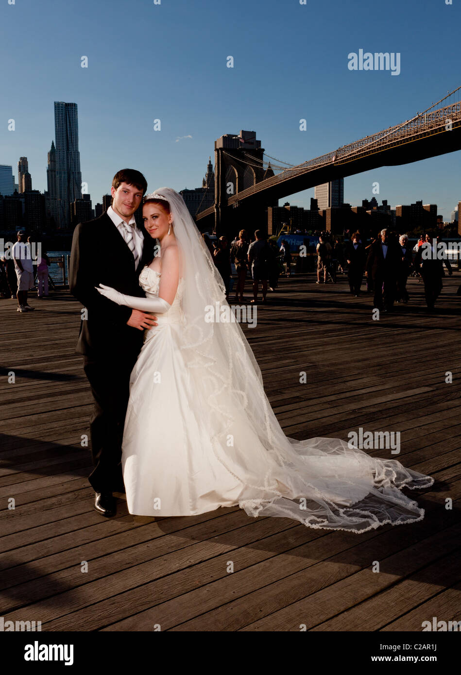 Jewish bride and groom hi-res stock photography and images - Alamy