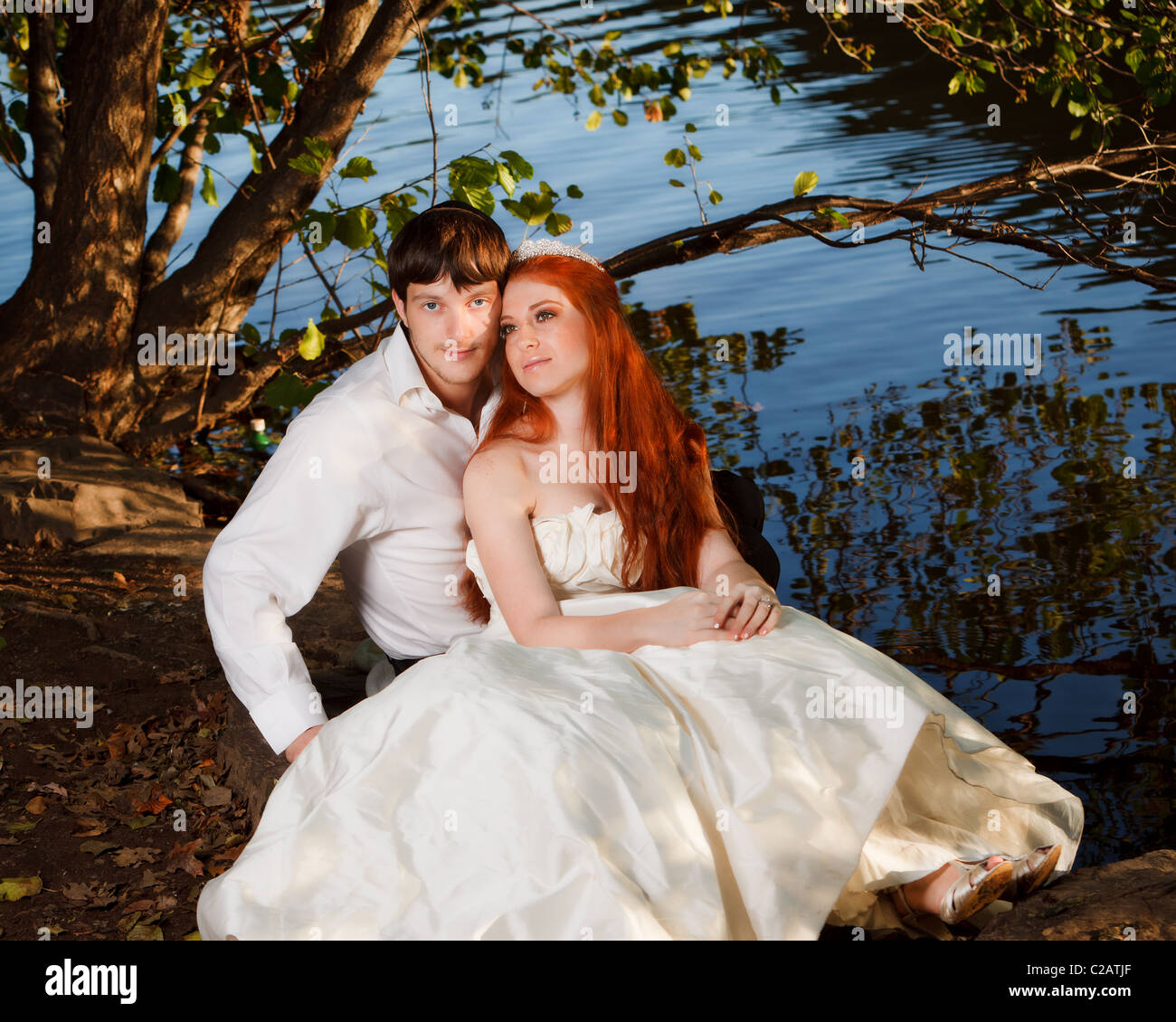Jewish bride and groom hi-res stock photography and images - Alamy